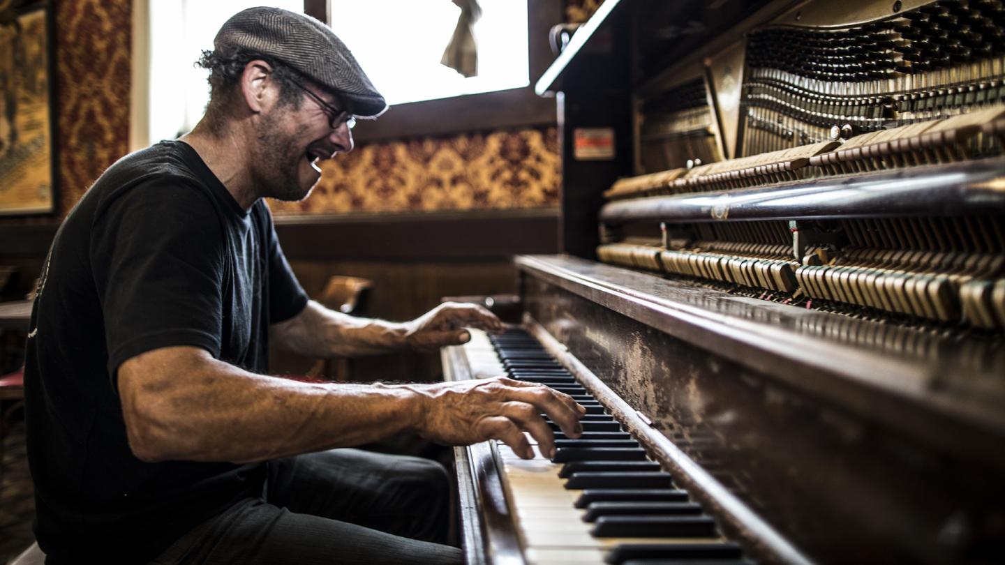 The Piano Man: Hitchhiking every day to play the keys | Travel Yukon - Yukon, Canada | Official ...