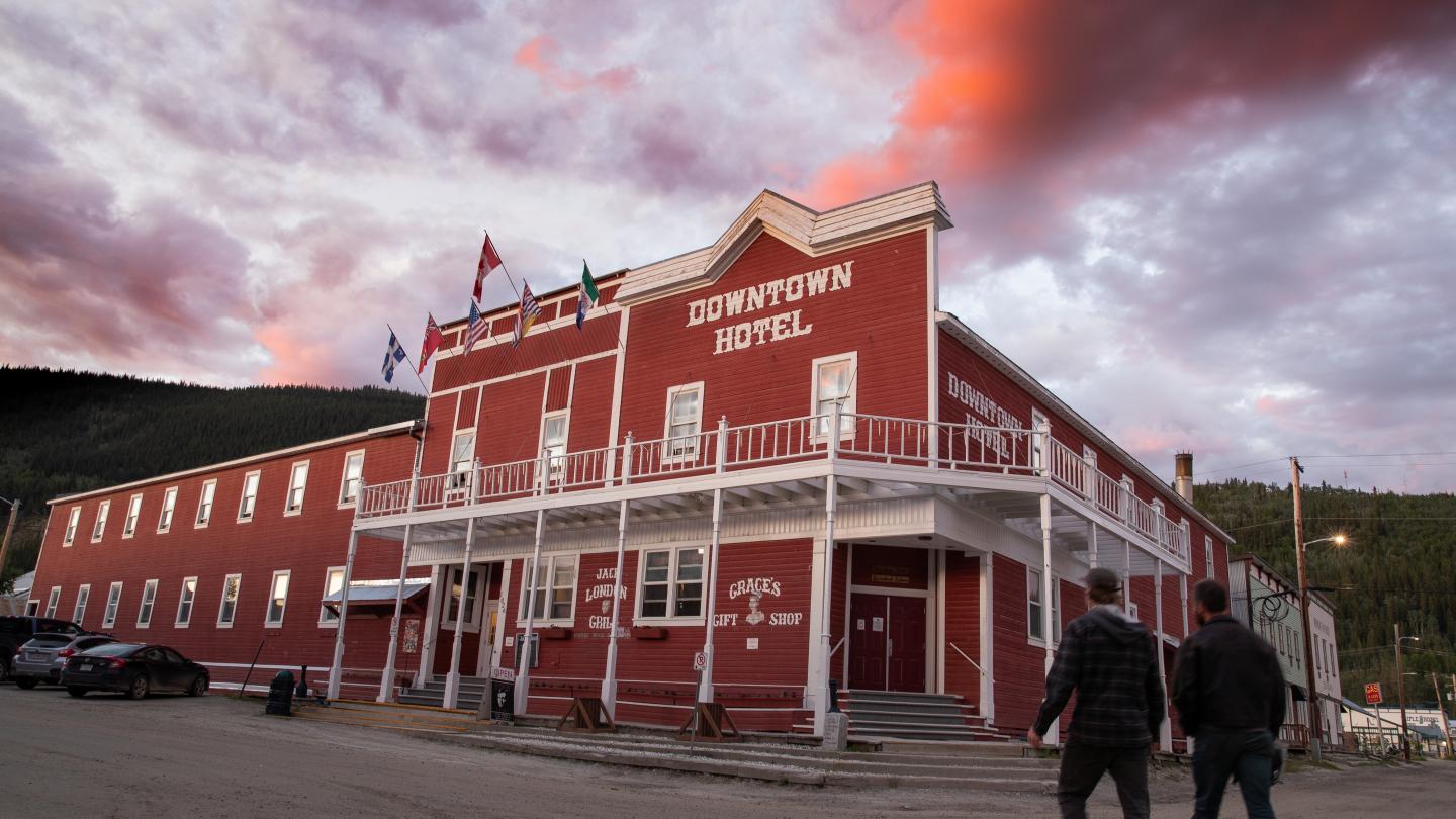 Fun in the 24-hour sun | Travel Yukon - Yukon, Canada | Official ...