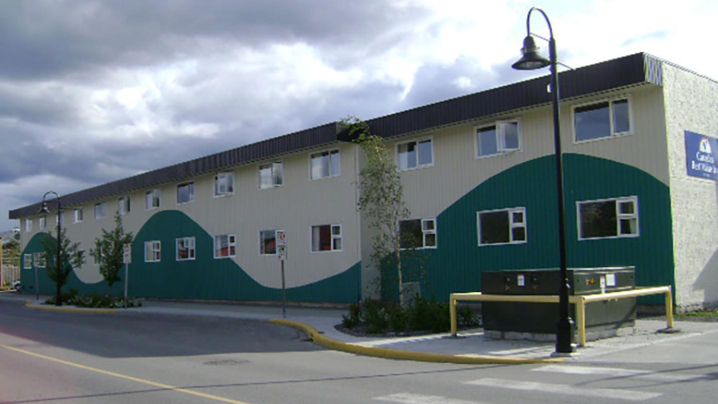 Canadas Best Value Inn—River View Hotel | Travel Yukon - Yukon, Canada ...